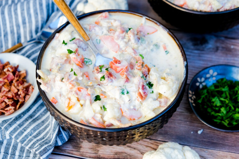 Keto Clam Chowder - New England Low Carb Recipe - The Foodie Affair