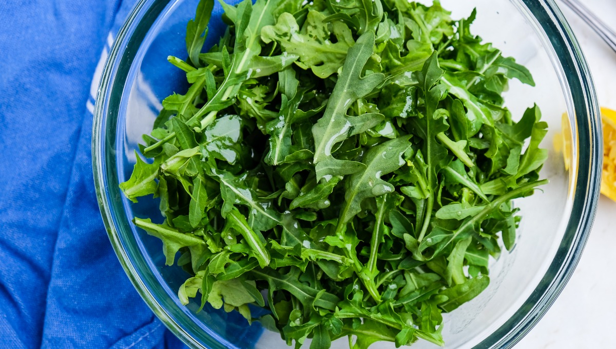 Prosciutto Arugula Pizza Recipe - The Foodie Affair