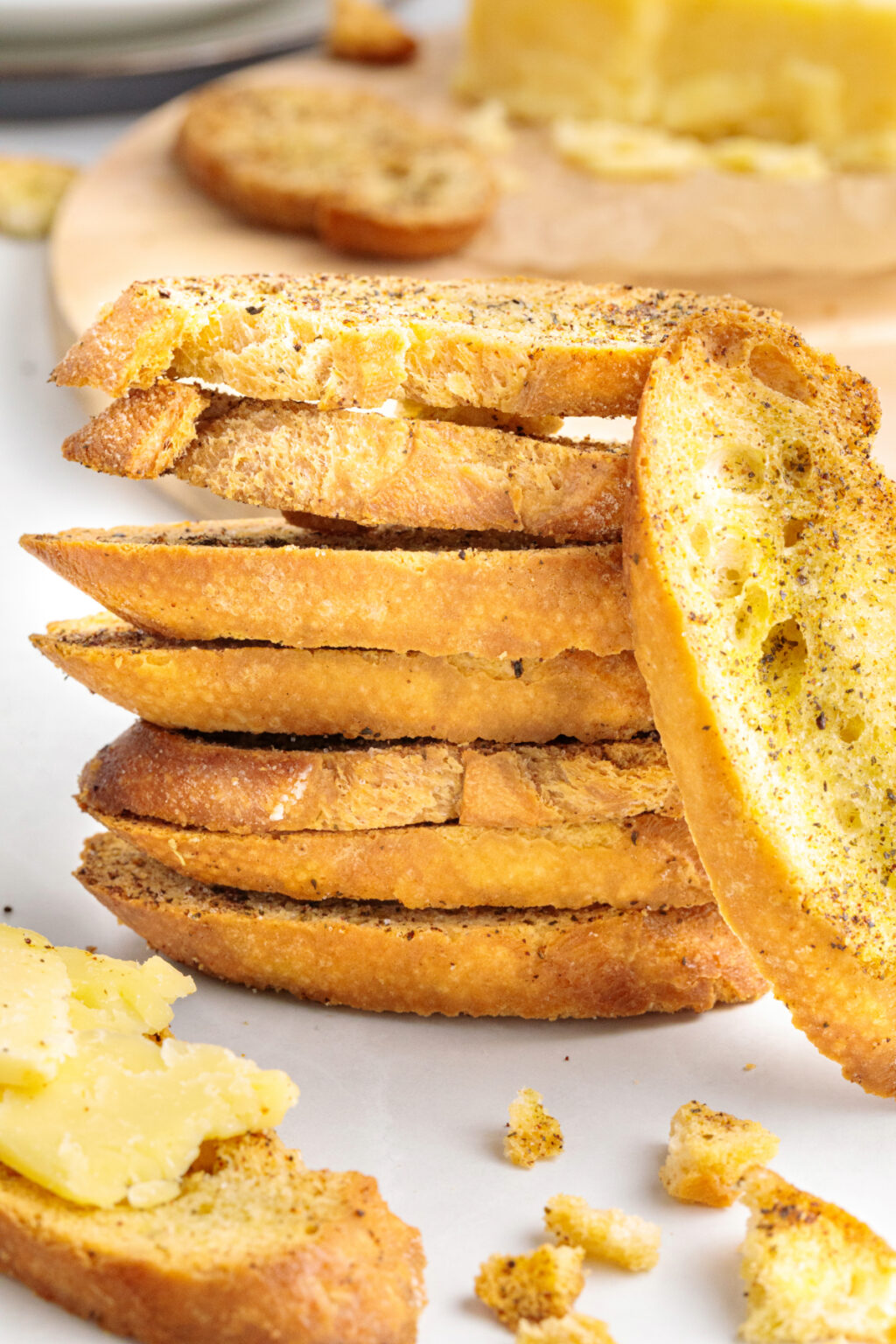 Easy Baguette Crackers (Toasted Crostini) - The Foodie Affair