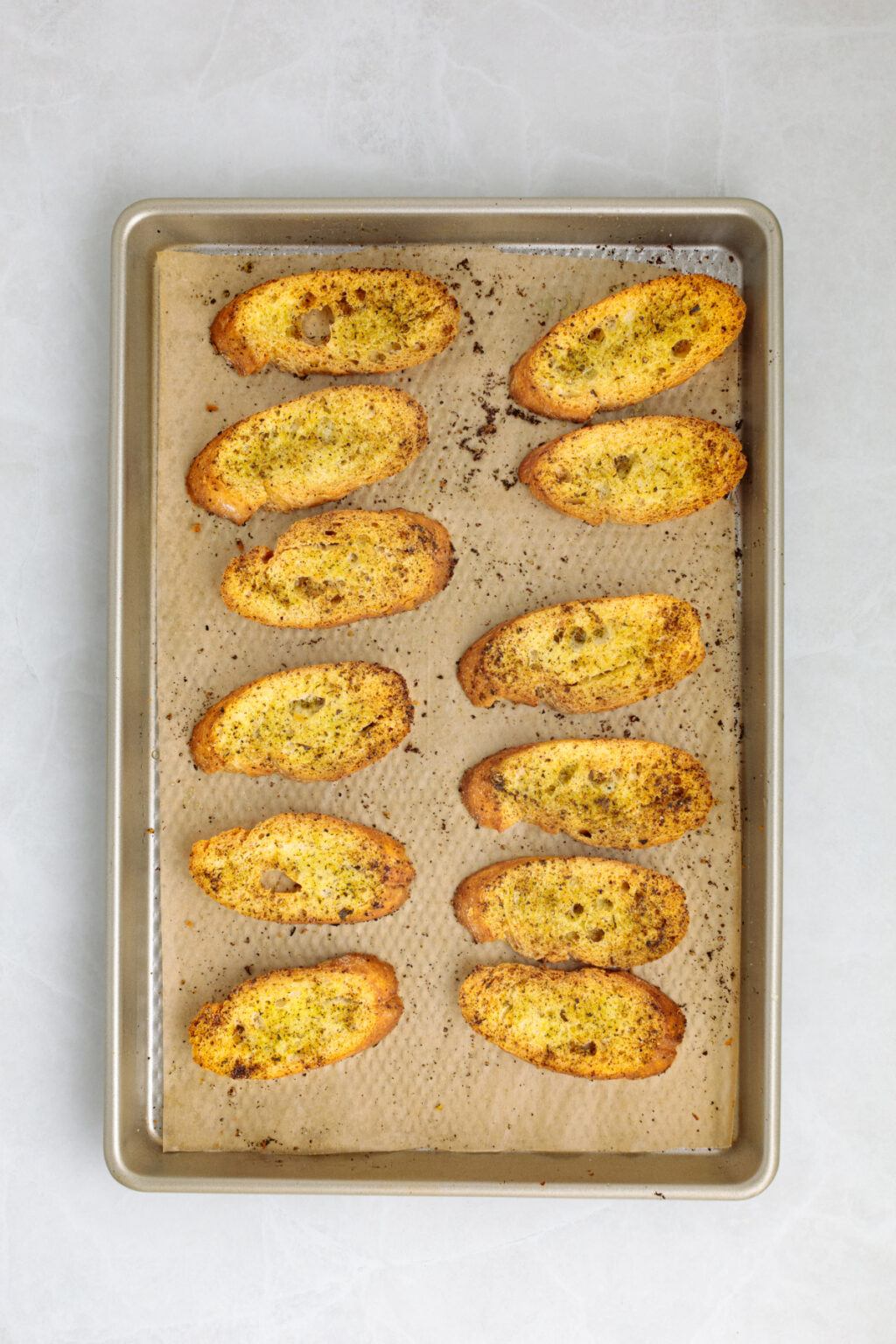 Easy Baguette Crackers (Toasted Crostini) - The Foodie Affair
