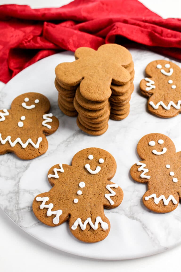 Easy Gingerbread Men Cookies Recipe - The Foodie Affair